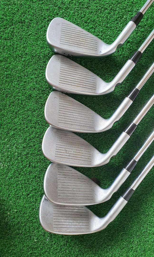 Ping G400 Iron Set, Sports Equipment, Sports & Games, Golf on Carousell