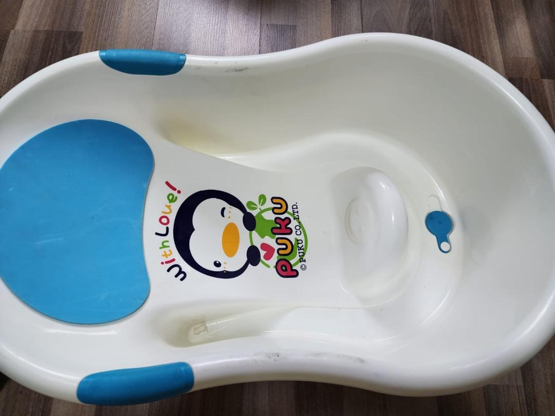 Puku Baby Bath tub, Babies & Kids, Bathing & Changing, Bathtub & Bath ...