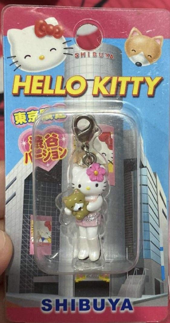rare shibuya Hello kitty charms keychains, Hobbies & Toys, Toys & Games ...