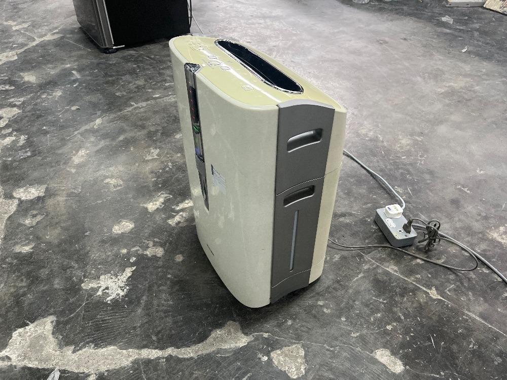 SHARP Plasmacluster Air Purifier Model KC-860E / Model Penapis Udara ...