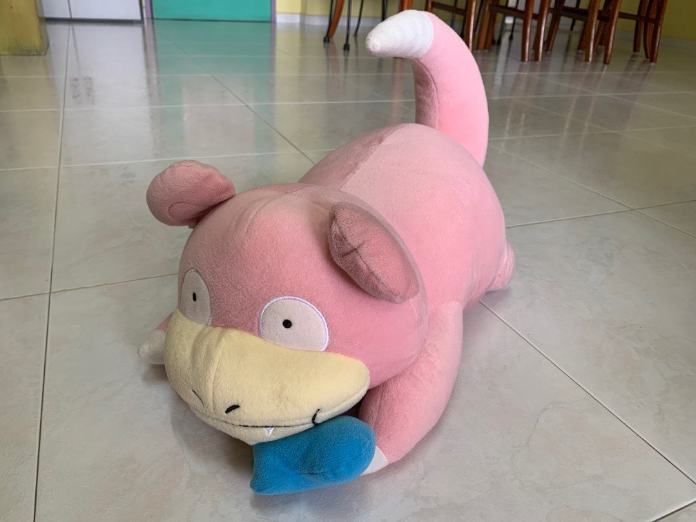 Slowpoke Plush, Hobbies & Toys, Toys & Games on Carousell