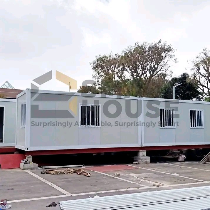 SMARTHOUSE PREFAB CONTAINER VAN HOUSE, Commercial & Industrial ...
