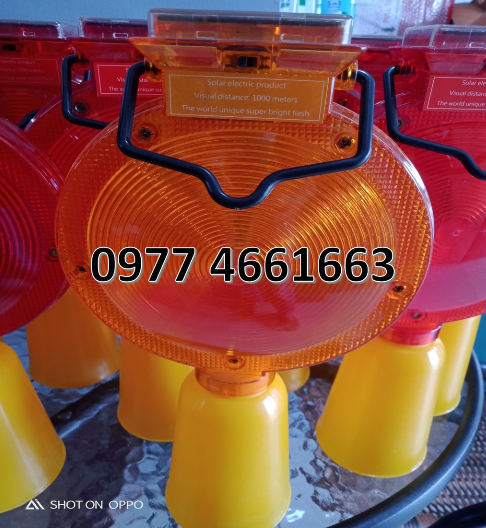 Solar flasher light 14, Commercial & Industrial, Industrial Equipment ...