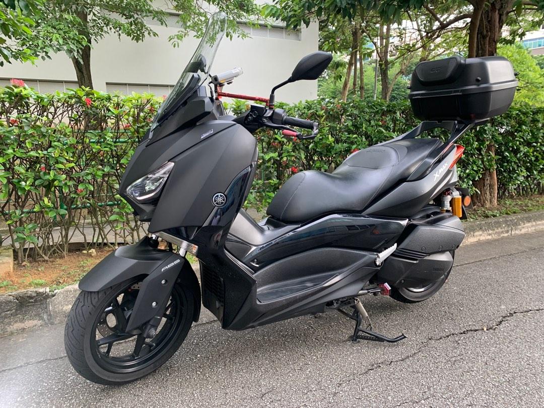 Yamaha Xmax 300 ABS Matt Metallic Black Color. One Meticulous Mature ...