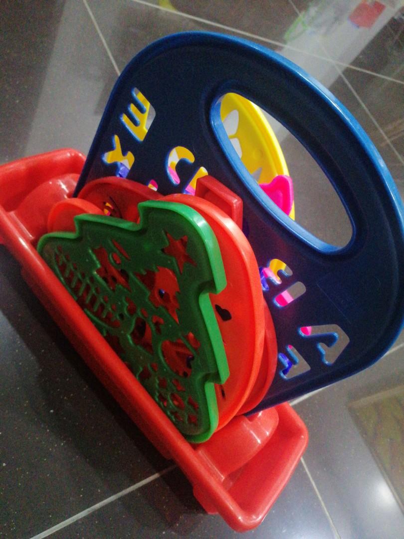 7pcs Large Drawing Stencil With Storage Caddy, Hobbies & Toys ...