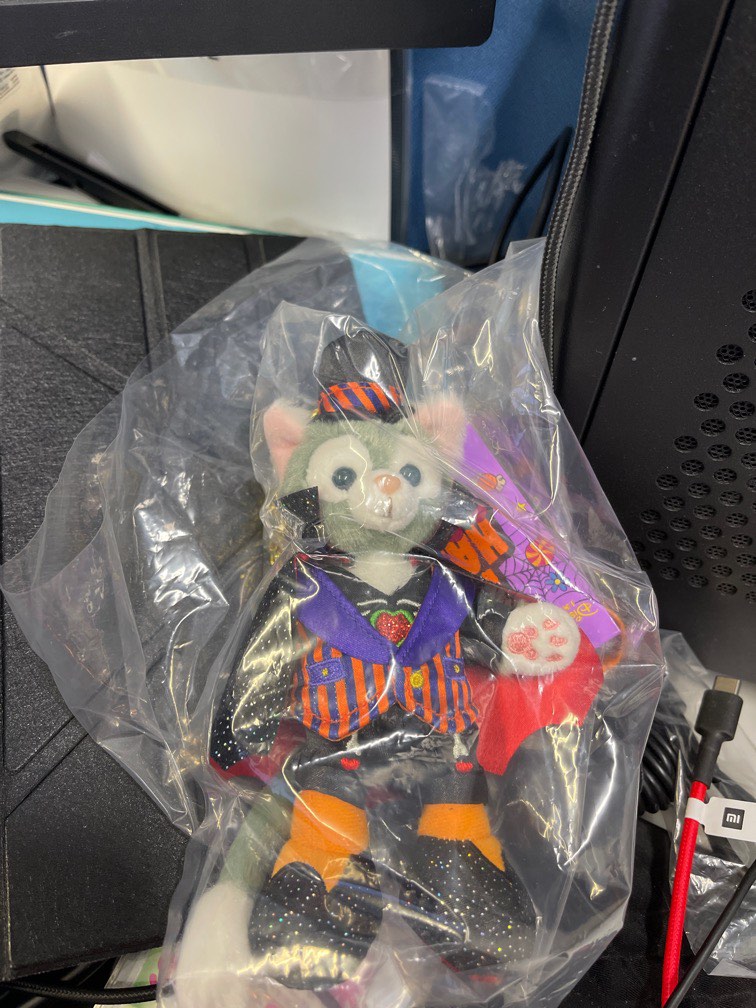 上海迪士尼 萬聖節 Halloween tony 東尼公仔Kc, 興趣及遊戲, 玩具 & 遊戲類 - Carousell