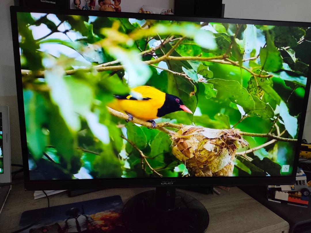 Acer 27" Almost New Bezeless Design 75hz Perfect Working Monitor Screen ...