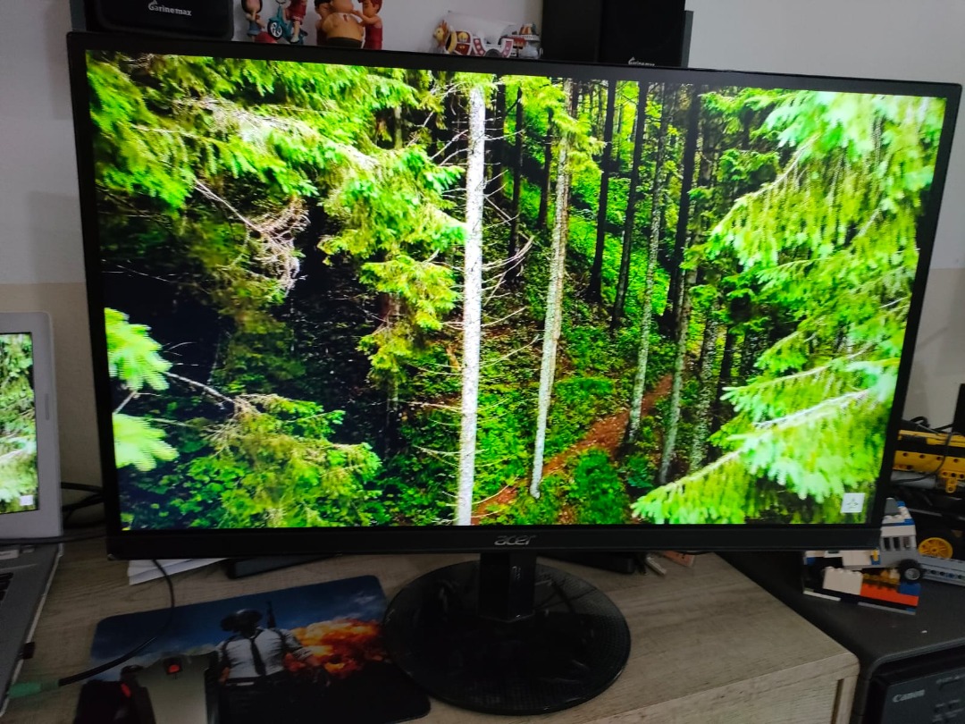 Acer 27" Almost New Bezeless Design 75hz Perfect Working Monitor Screen ...