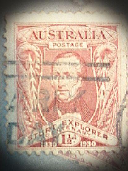 Australian 1930 1 1/2 Penny Scarlet Stuart Explorer Stamp, 興趣及遊戲, 收藏品及 ...