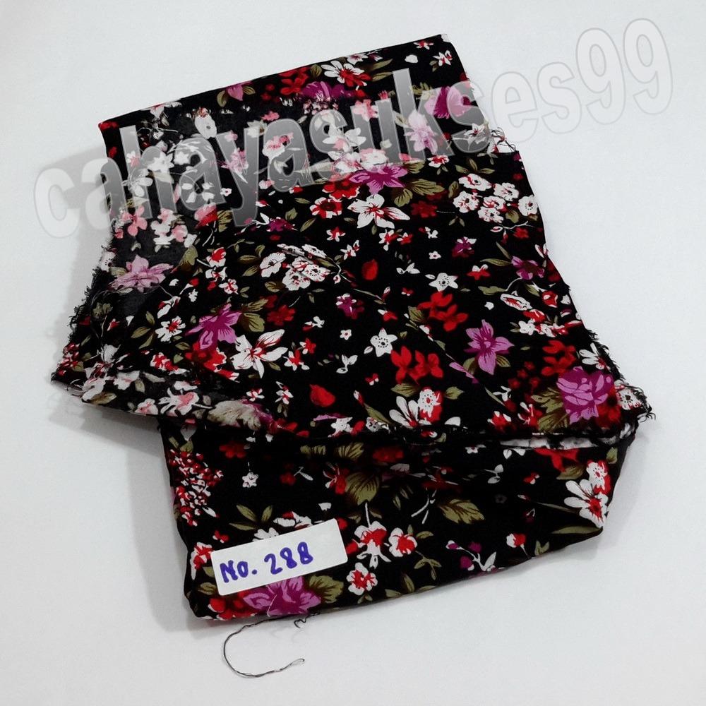 Bahan Kain Polyester Hitam Motif Bunga 156cm x 142cm Kain Craft No.288 ...