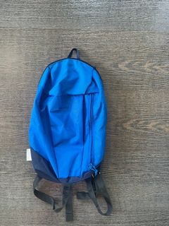 Decathlon backpack, Women's Fashion, Bags & Wallets, Backpacks on Carousell