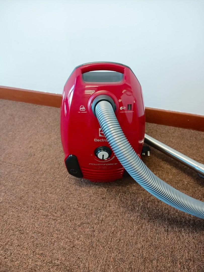 ELECTROLUX ZPF2320TP VACUUM CLEANER (2000W), TV & Home Appliances ...