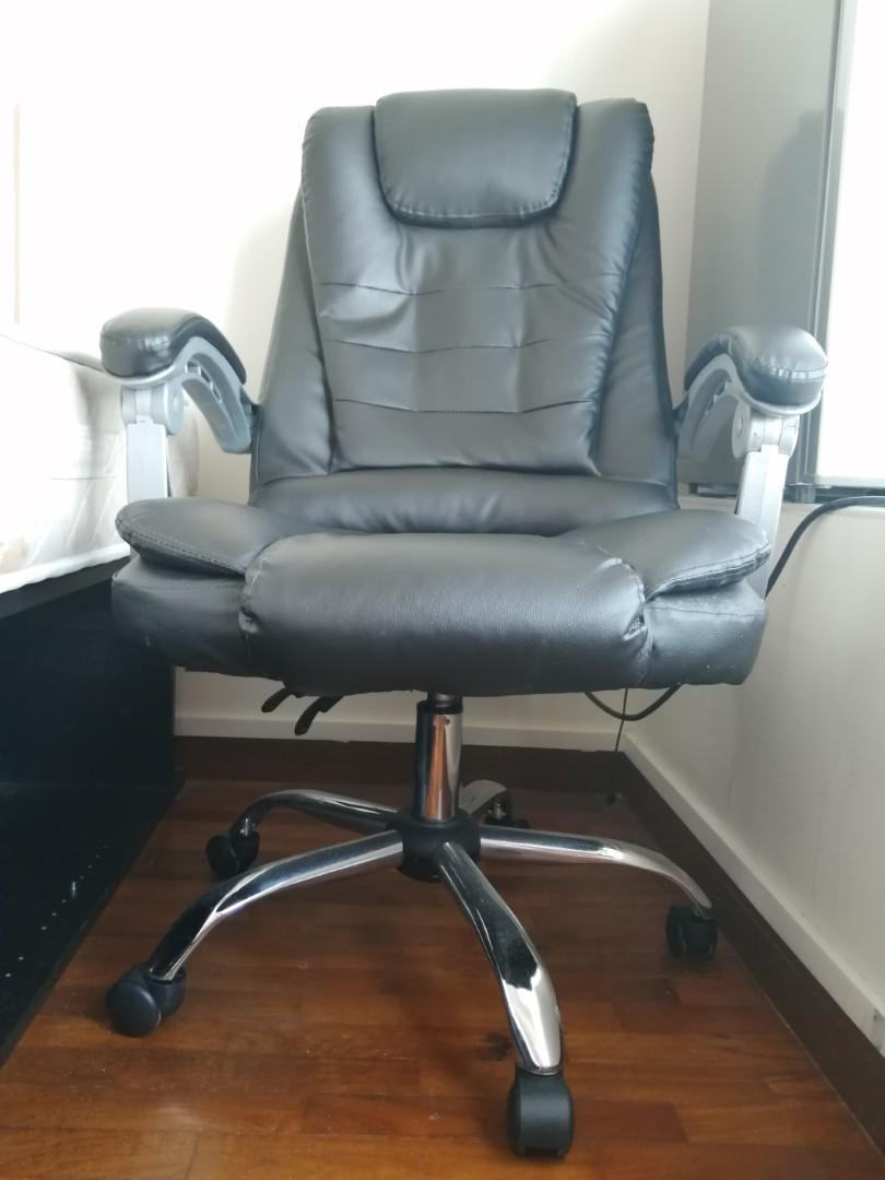 FREE Reclinable Chair with arm rest and wheels, Furniture & Home Living ...