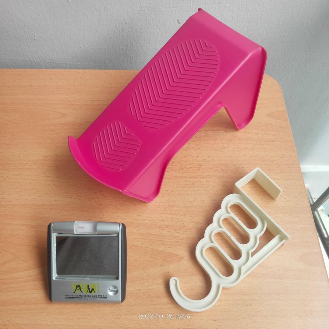 Quality FREE Giveaways (New & Used): DAISO shoe rack, door hanger, make ...