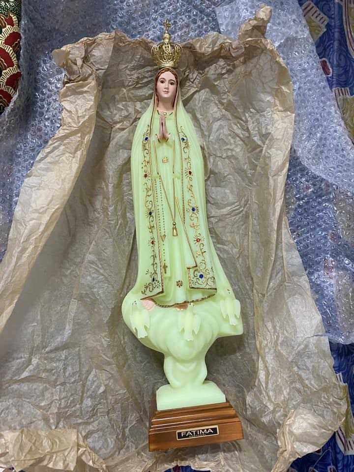 Glow-in-the-Dark Mama Mary Our Lady of Fatima, Hobbies & Toys ...