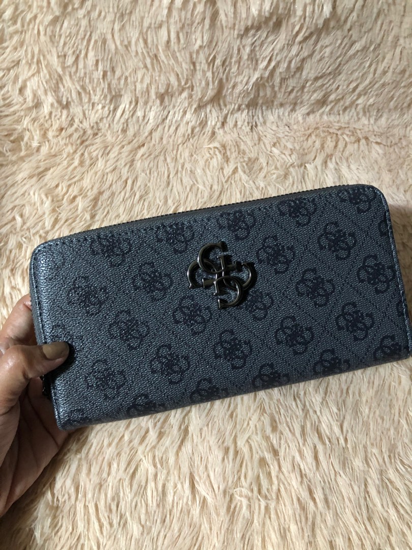 Guess Long wallet, Women's Fashion, Bags & Wallets, Wallets & Card ...