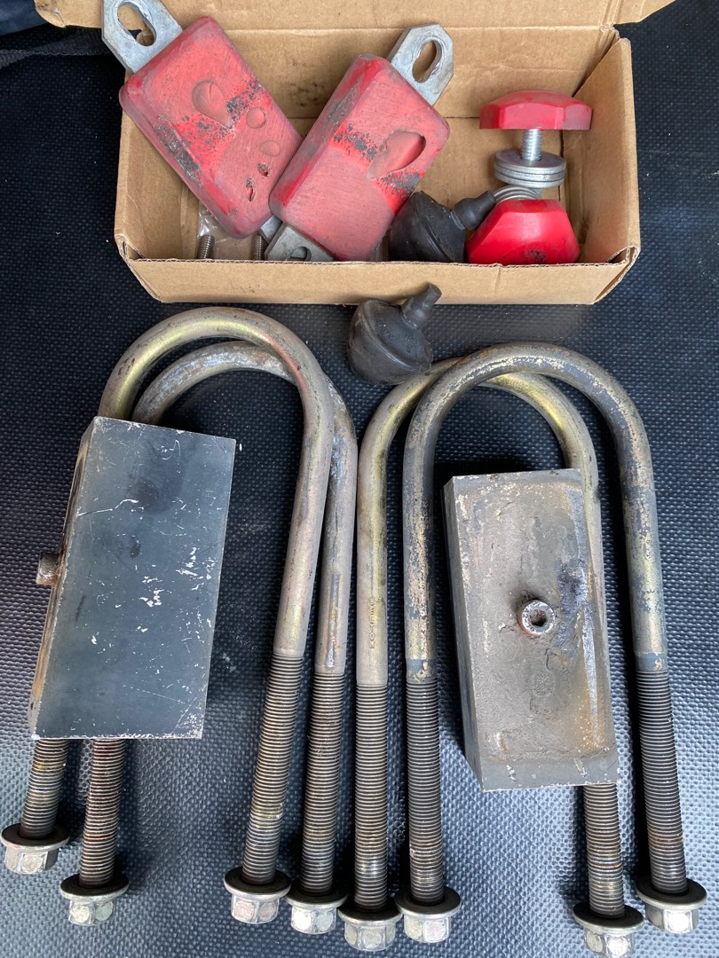 Hiace Lowering Kit + Stopper, Car Accessories, Accessories on Carousell