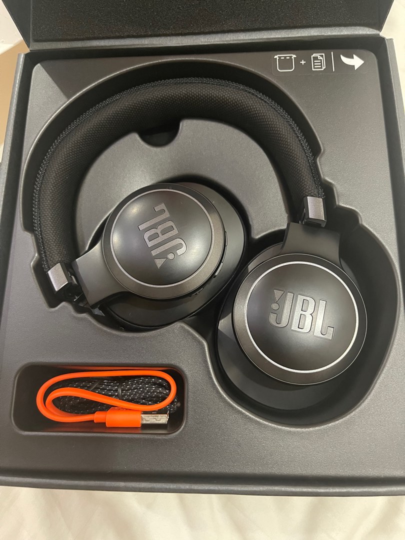 JBL Headphone, Audio, Headphones & Headsets on Carousell