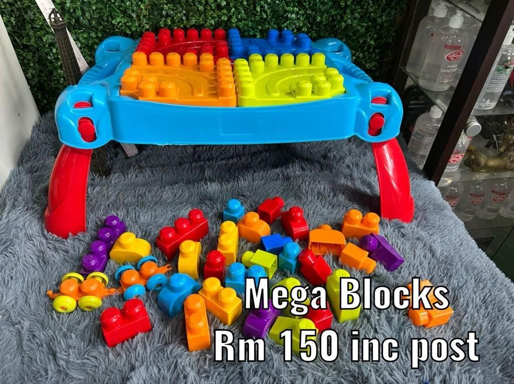 Mega Block Set, Hobbies & Toys, Toys & Games on Carousell