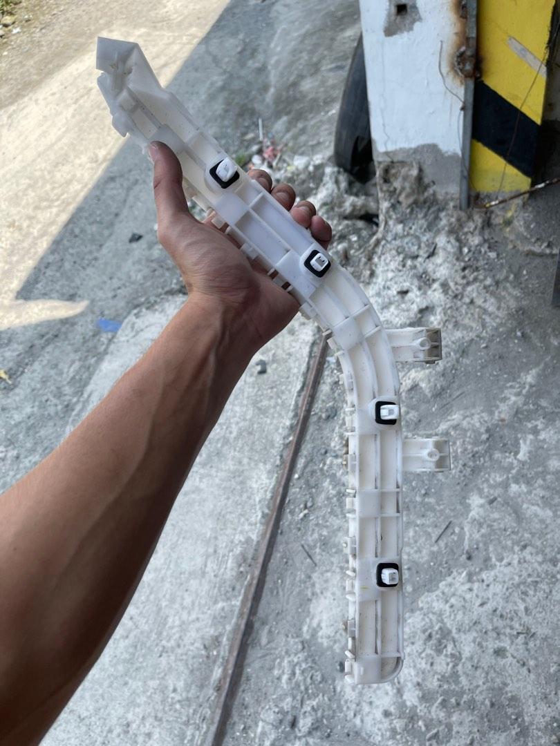 MIRAGE G4 REAR BUMPER RETAINER(right hand), Car Parts & Accessories ...