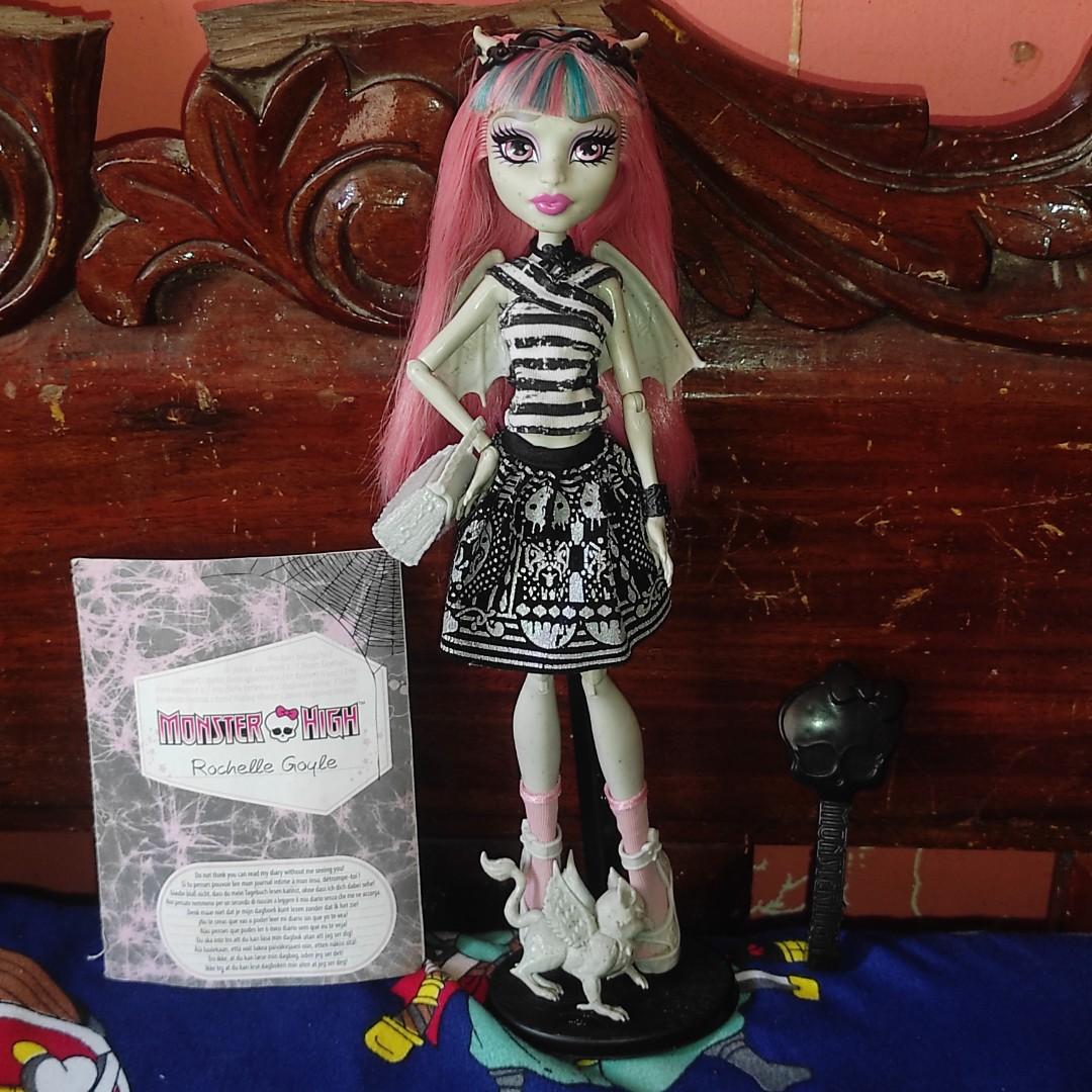 Monster High Rochelle Goyle Basic Doll, Hobbies & Toys, Toys & Games on Carousell