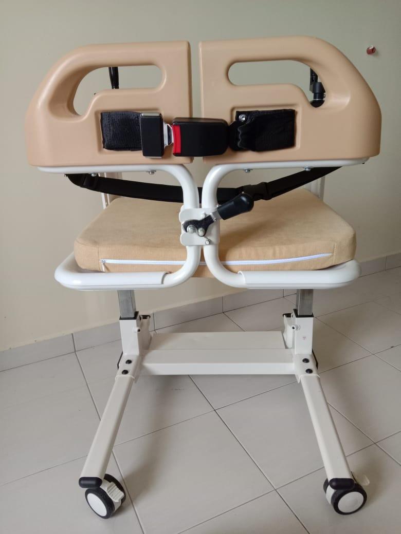 Premium Adjustable Multi-Functional Lifting Commode Wheelchair, Health ...