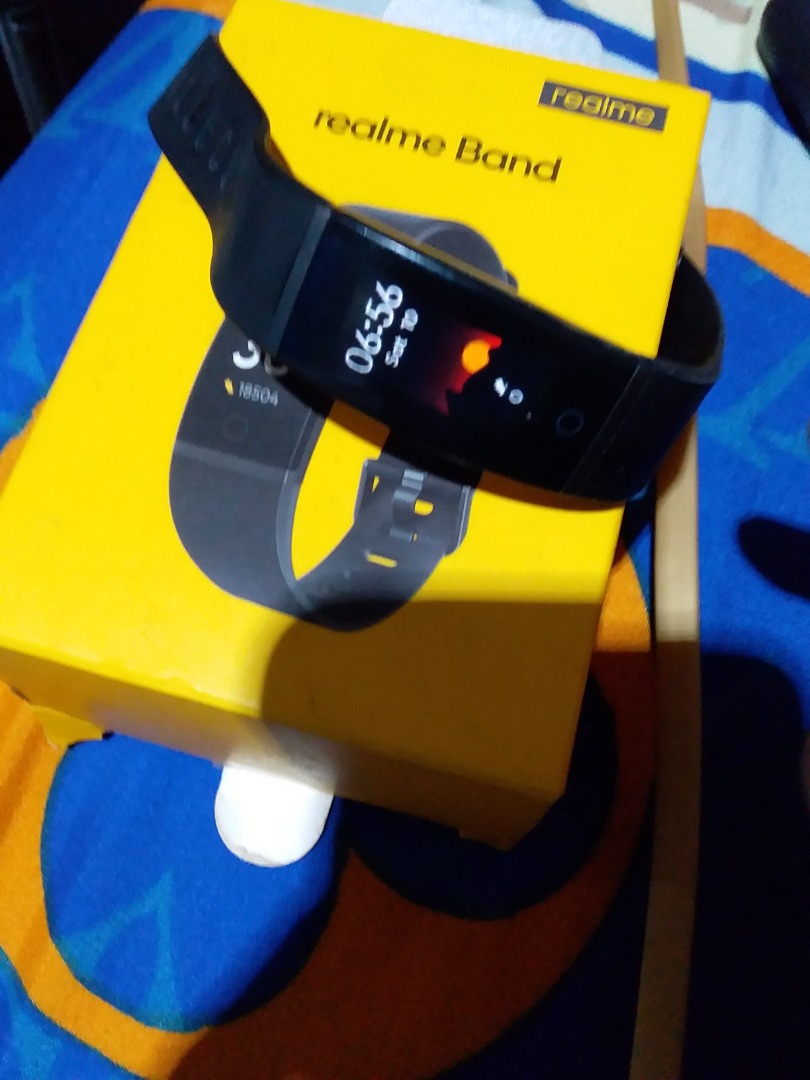 Real me band, Mobile Phones & Gadgets, Wearables & Smart Watches on ...