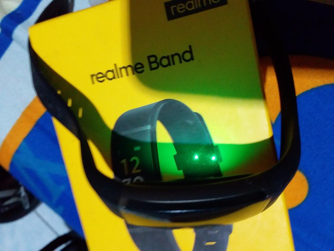 Real me band, Mobile Phones & Gadgets, Wearables & Smart Watches on ...