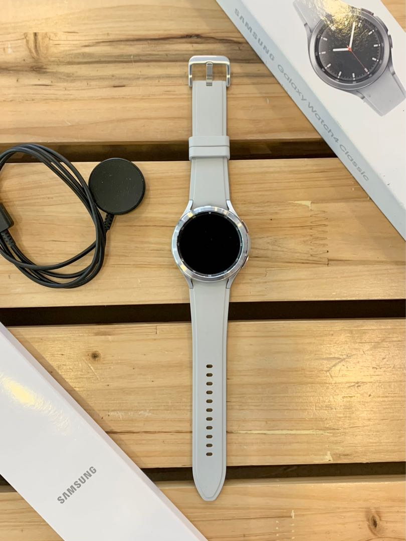 Samsung Galaxy Watch 4 Classic 46mm Bluetooth, Mobile Phones & Gadgets ...