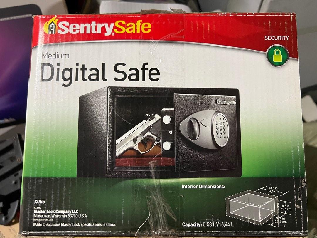 Sentry Safe, Furniture & Home Living, Security & Locks, Safe on Carousell