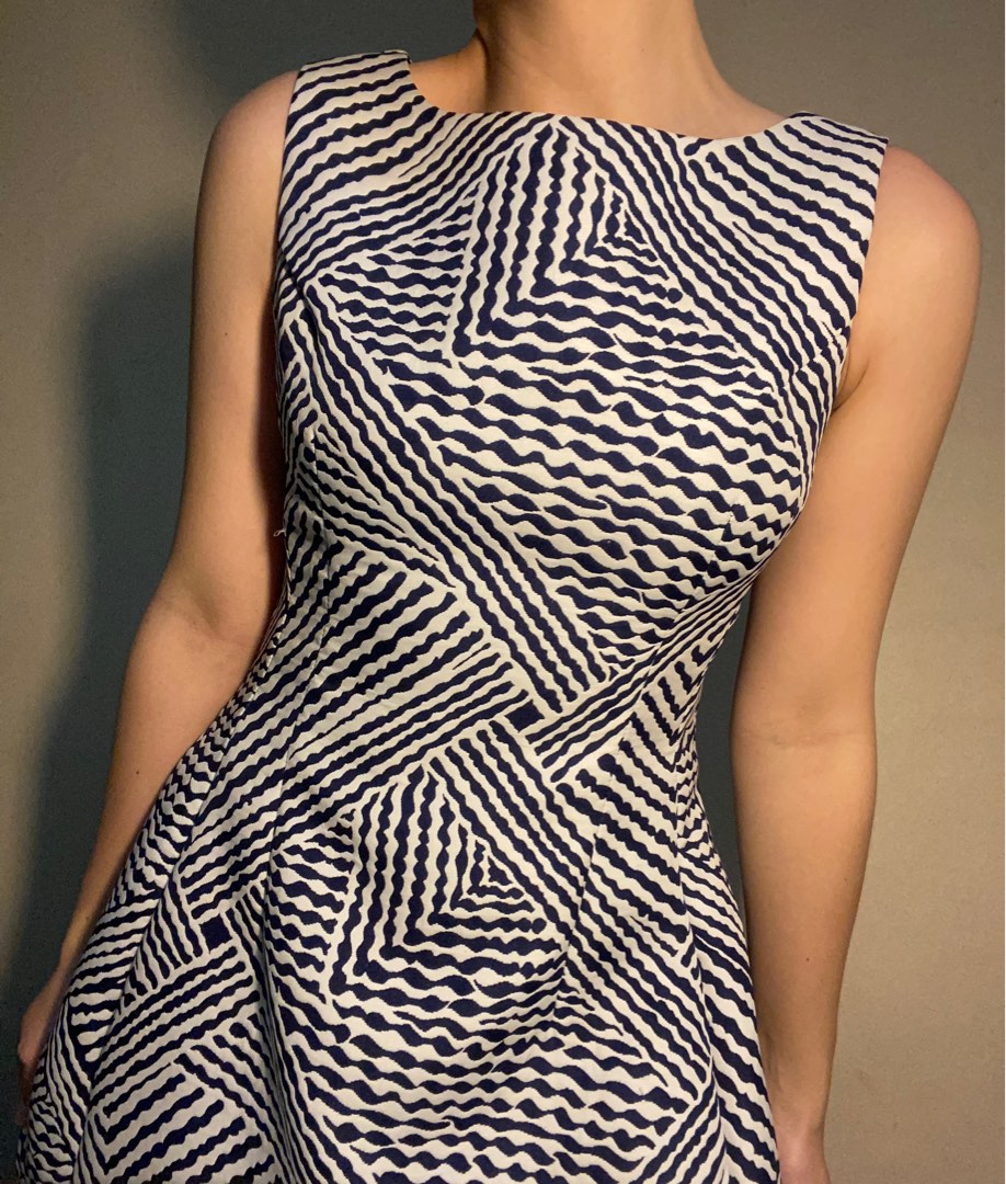Structured Print Dress - Fave!!, Women's Fashion, Dresses & Sets ...