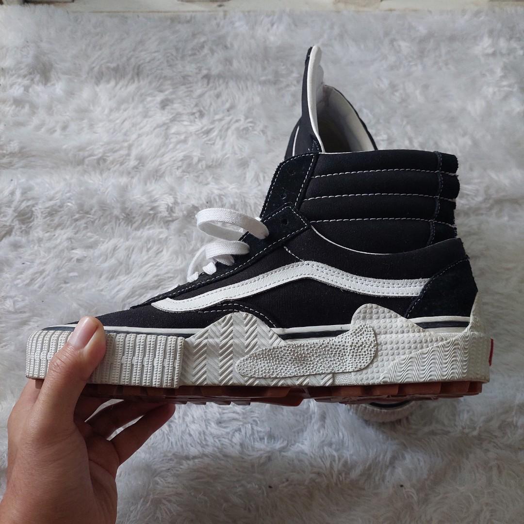 VANS CUT AND PASTE SP, Fesyen Pria, Sepatu , Sneakers di Carousell