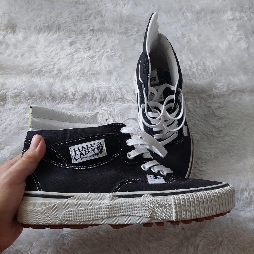 VANS CUT AND PASTE SP, Fesyen Pria, Sepatu , Sneakers di Carousell