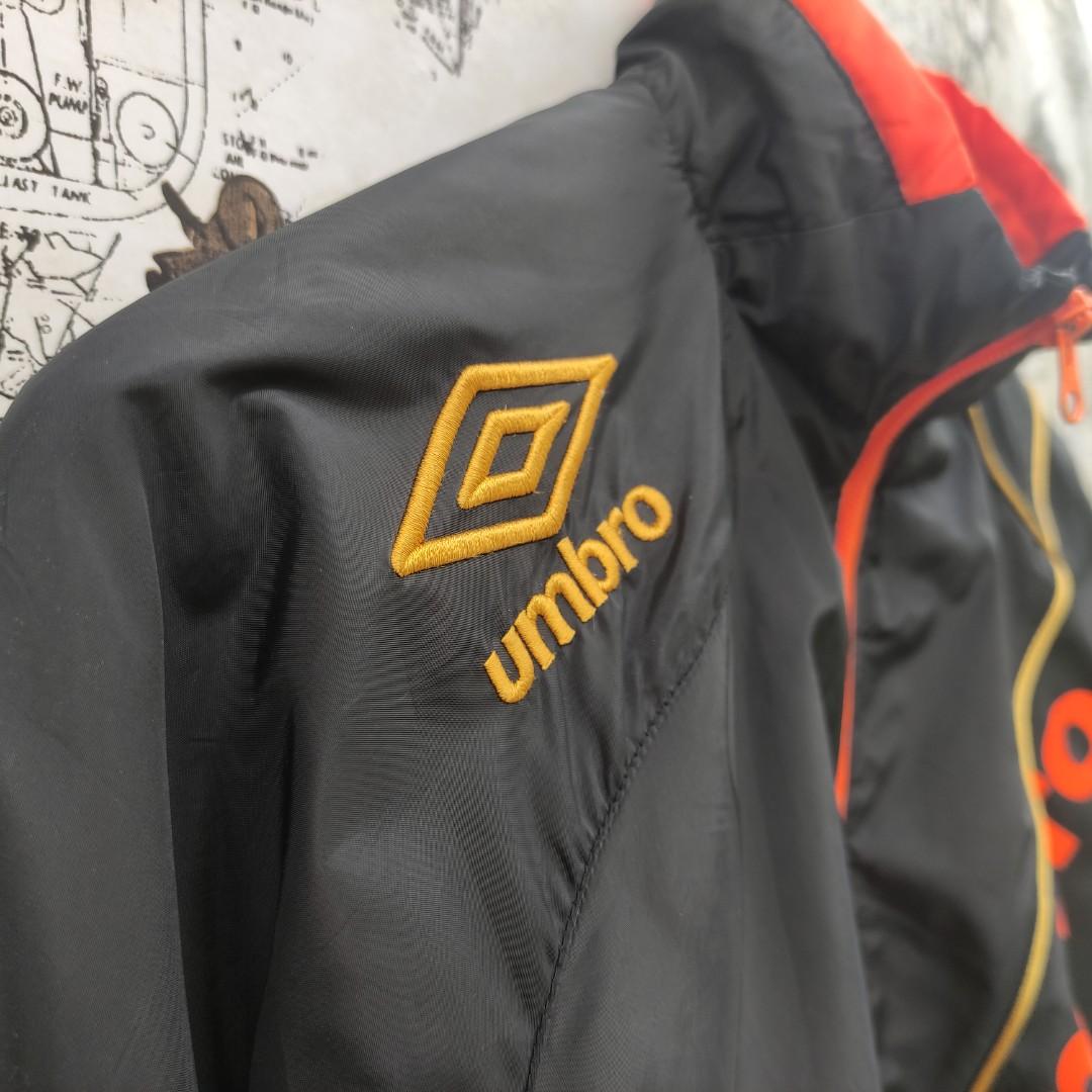 VINTAGE UMBRO WINDBREAKER, Men's Fashion, Coats, Jackets and Outerwear on Carousell