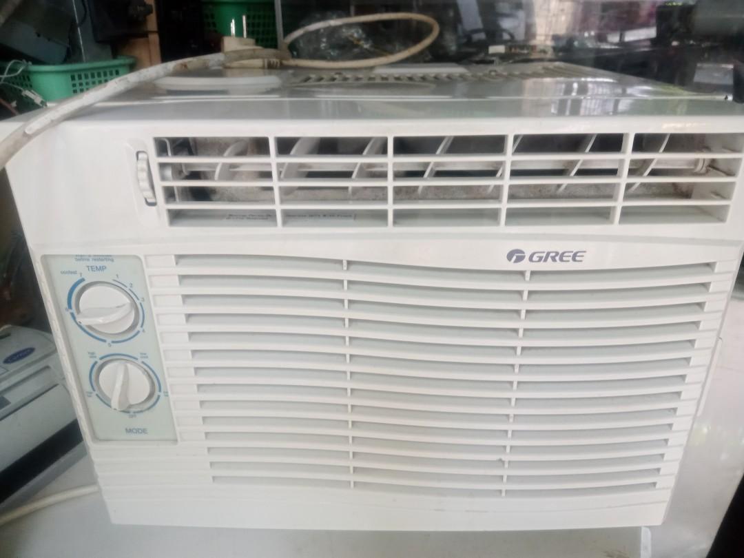 Window type Aircon .5hp gree, TV & Home Appliances, Air Conditioning ...