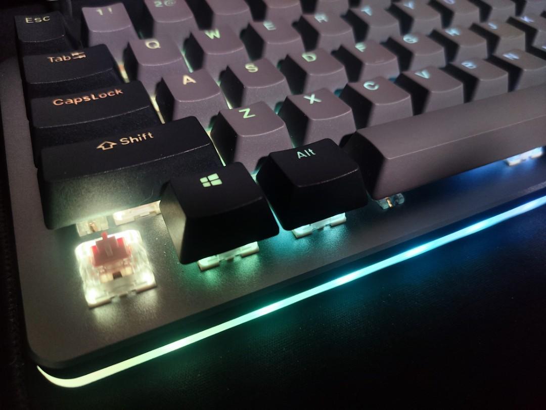 WTS/WTT Drop Alt Low Profile Mechanical Keyboard, Cherry MX Browns/KTT ...