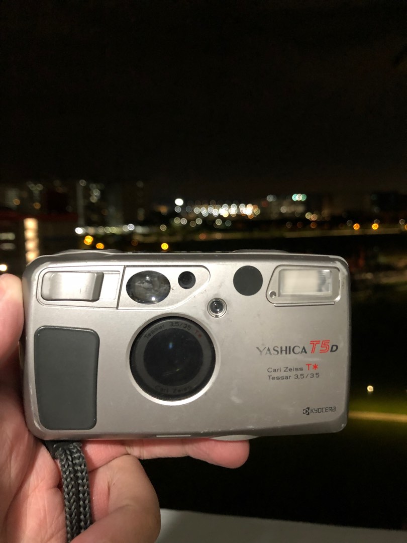Yashica T5D, Photography, Cameras on Carousell