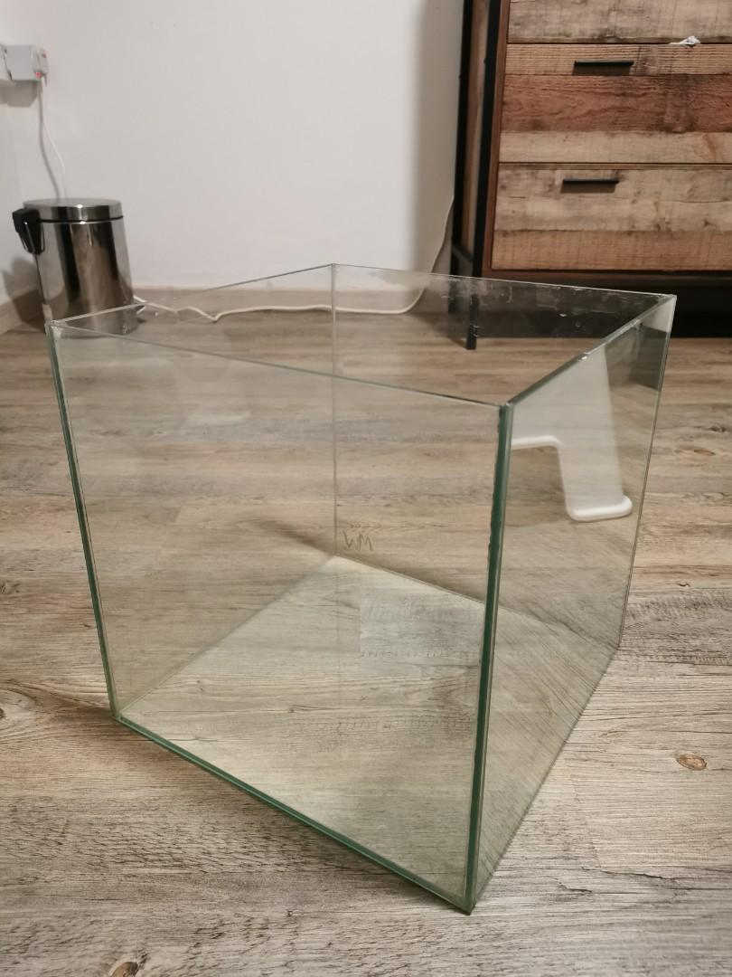 1 feet cube tank., Pet Supplies, Homes & Other Pet Accessories on Carousell