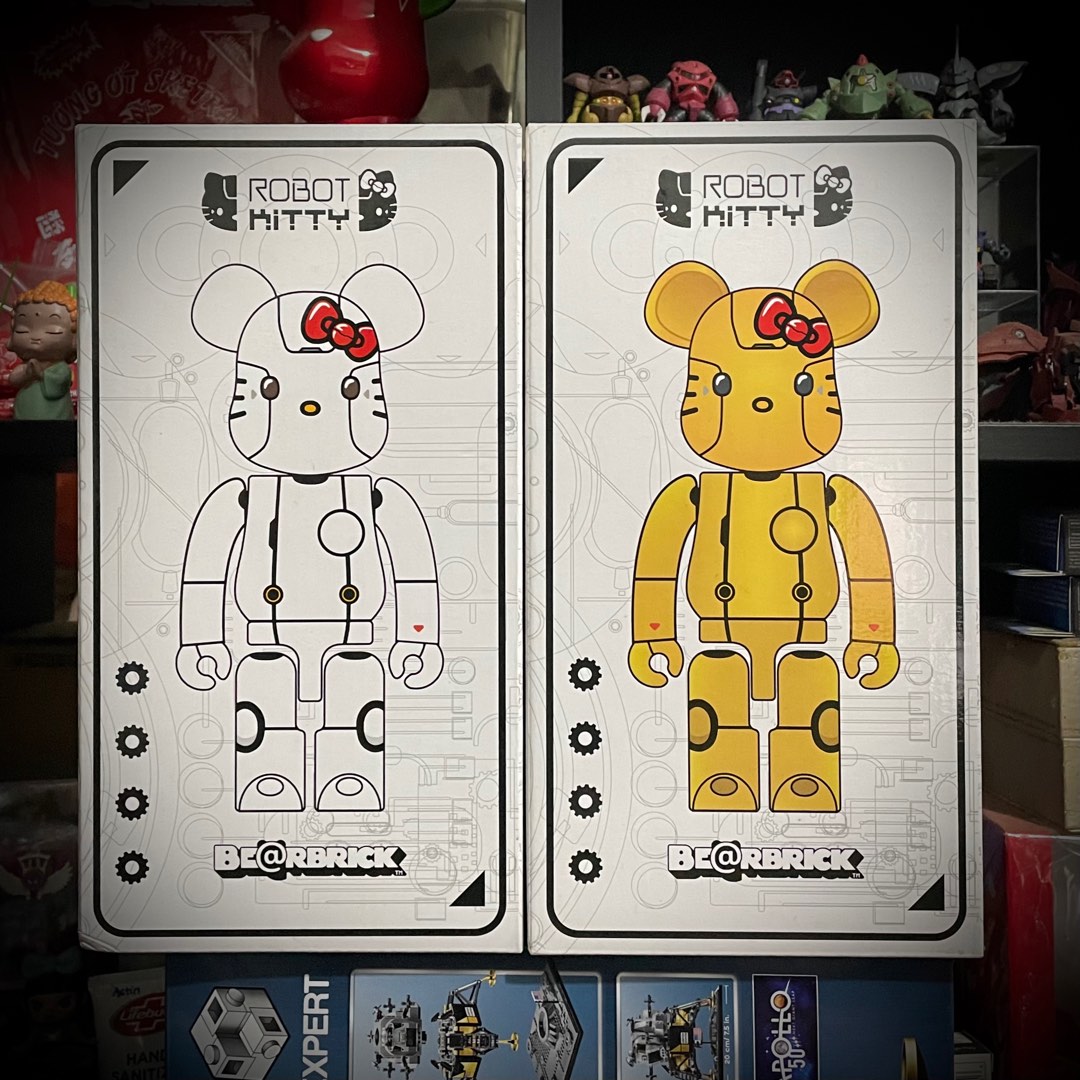 400% Bearbrick Hello Kitty Robot Gold and White Set, Hobbies & Toys ...