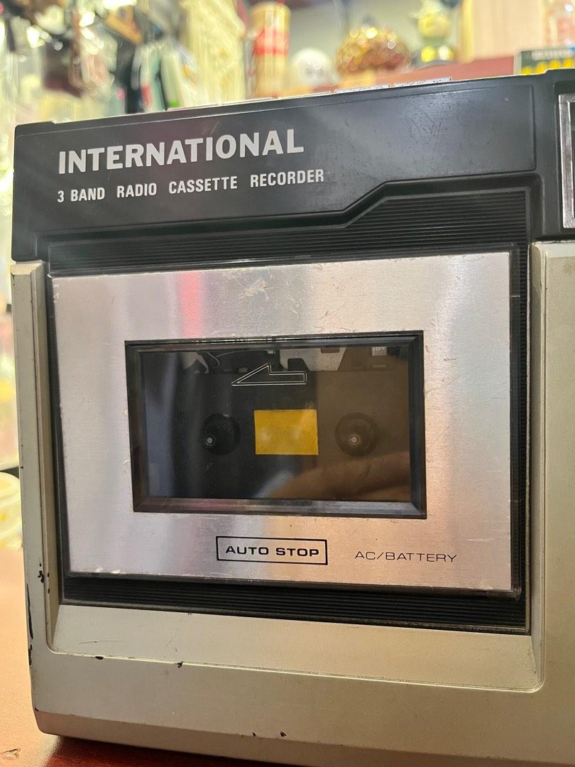 卡式機 收音機 卡式帶 cassette機, 興趣及遊戲, 收藏品及紀念品, 古董收藏 - Carousell