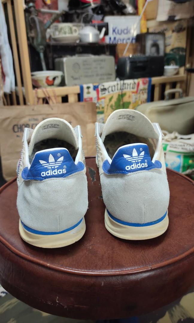 Adidas bunga 3 stripes biru merah, Men's Fashion, Footwear, Sneakers on ...