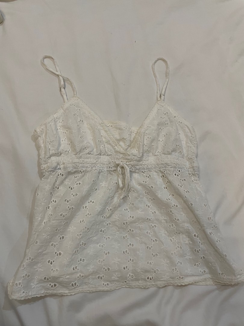 Brandy Melville Edith Tank, Women's Fashion, Tops, Blouses on Carousell