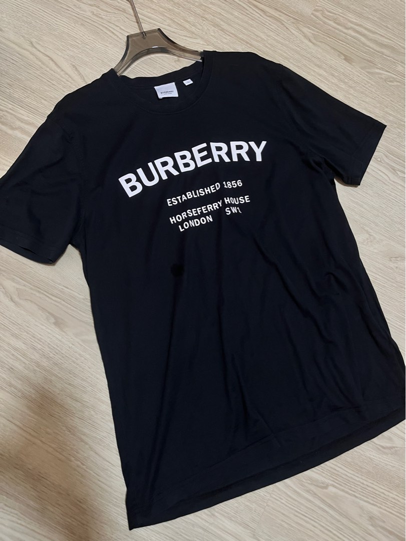 Burberry tee, Luxury, Apparel on Carousell