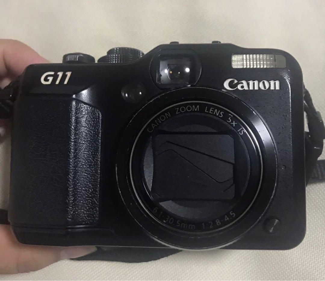 Canon G11 360 degree flip screen, Photography, Cameras on Carousell