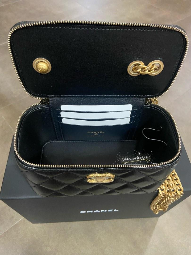 Chanel 22K Vanity Case with Adjustable Chain, Women's Fashion, Bags ...
