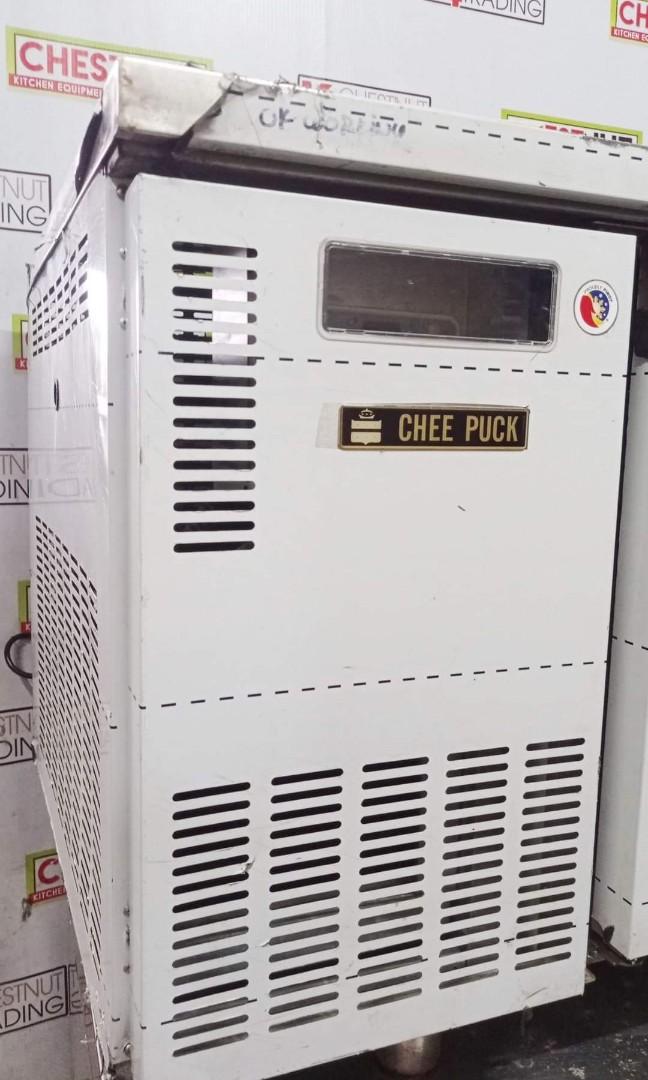 Chee Puck Topping Table 2 Door Under Counter Chiller, TV & Home ...