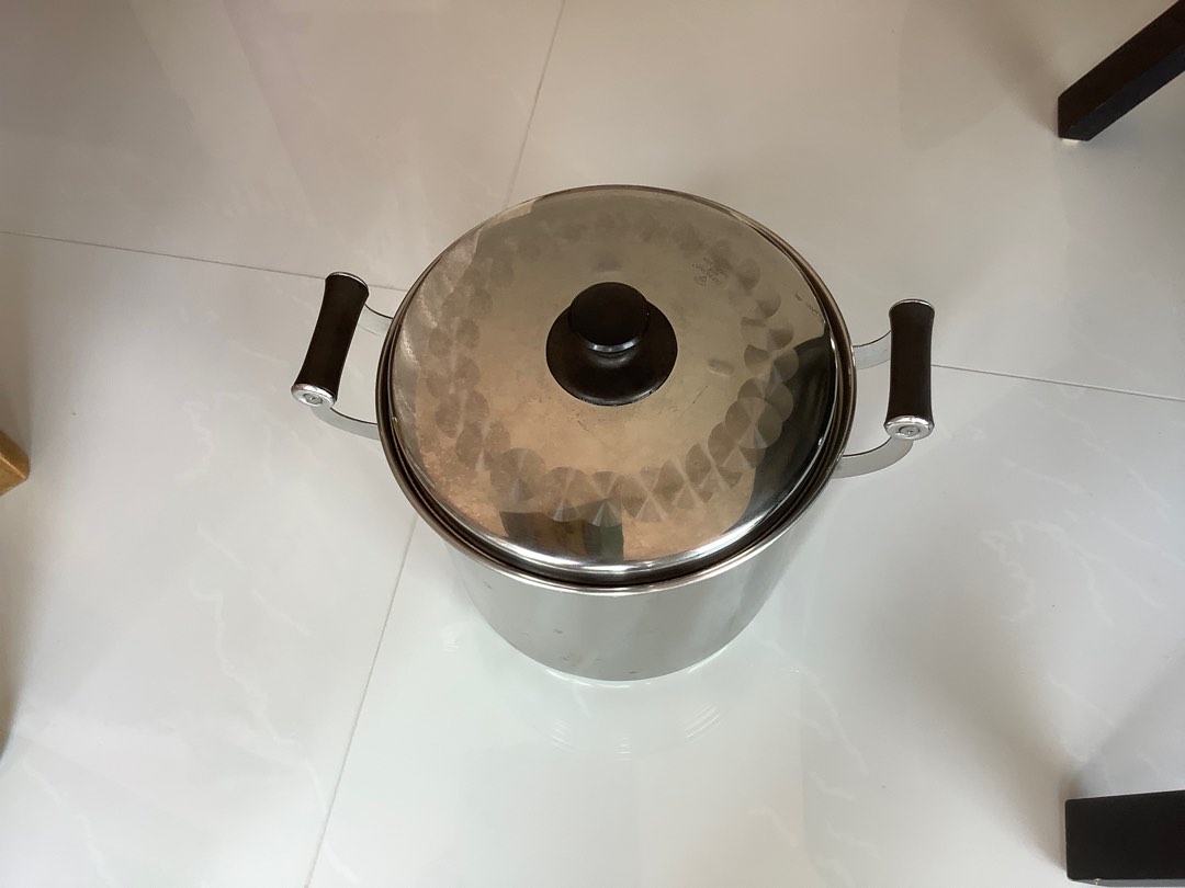 Deep stock pot, Furniture & Home Living, Kitchenware & Tableware ...