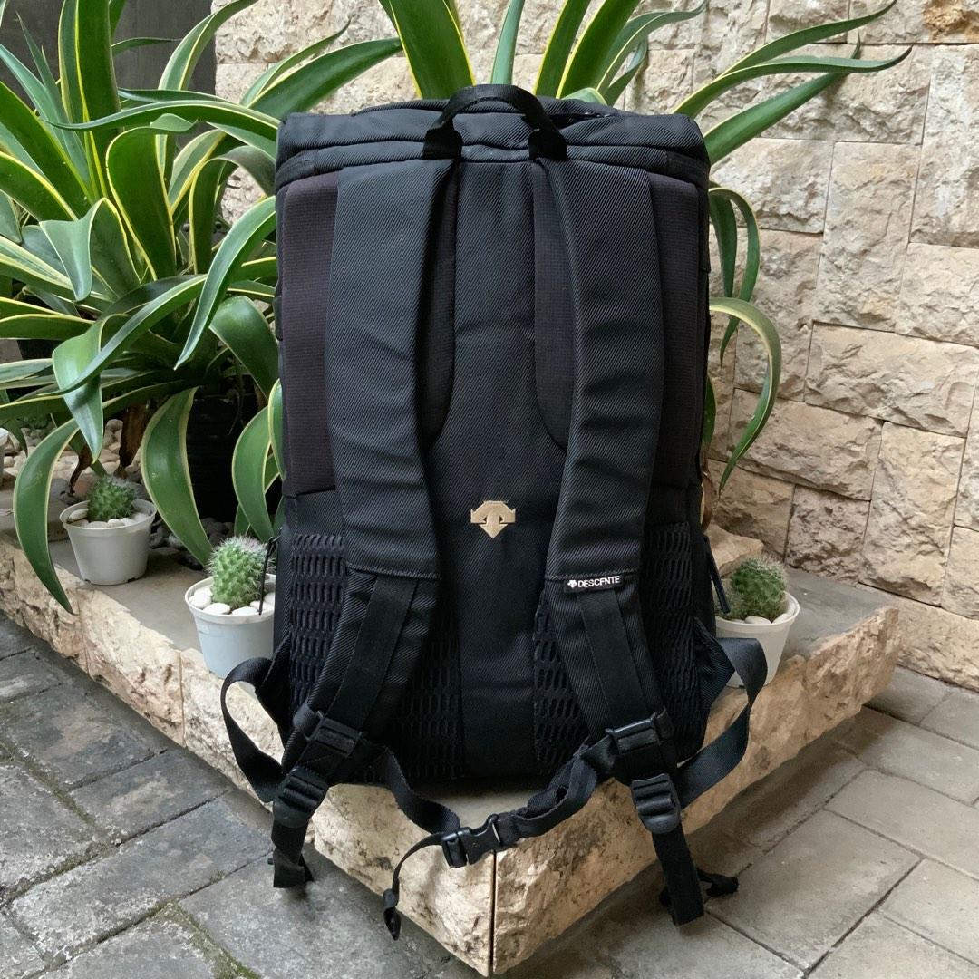 DESCENTE ATHLETIC URBAN TRAVEL LAPTOP BACKPACK FULL BLACK, Fesyen Pria ...