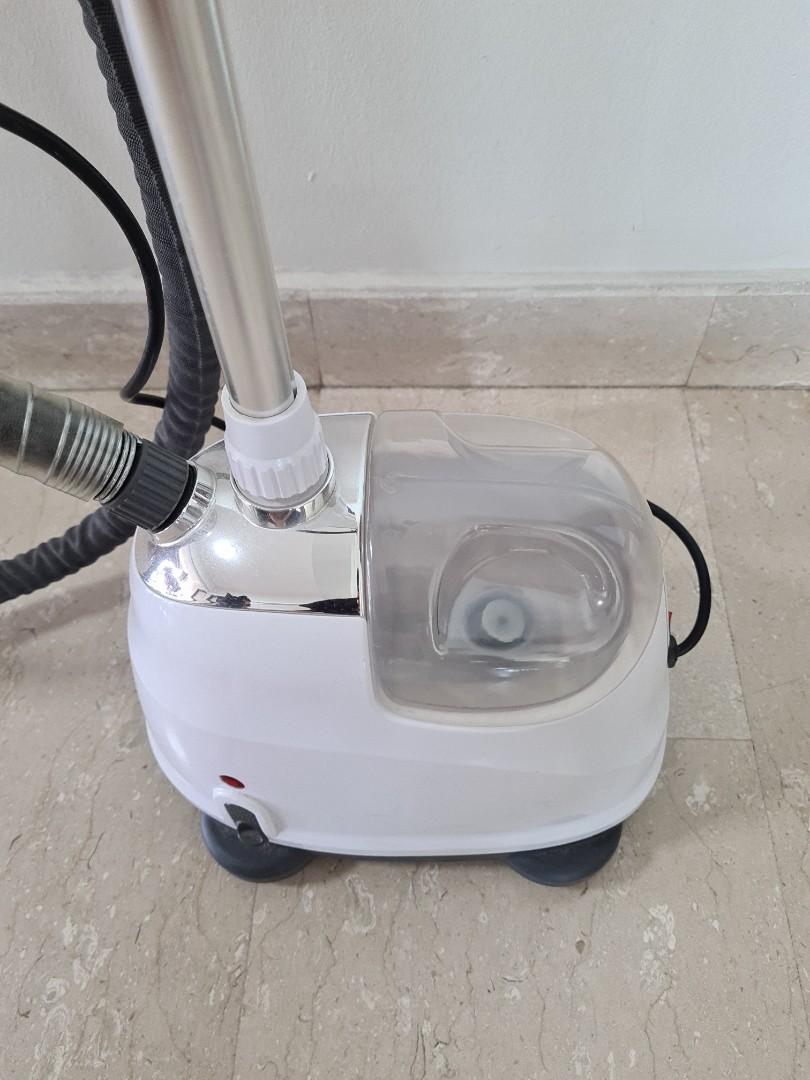 EuropAce Garment Steamer 1.4L 1500w, TV & Home Appliances, Irons ...
