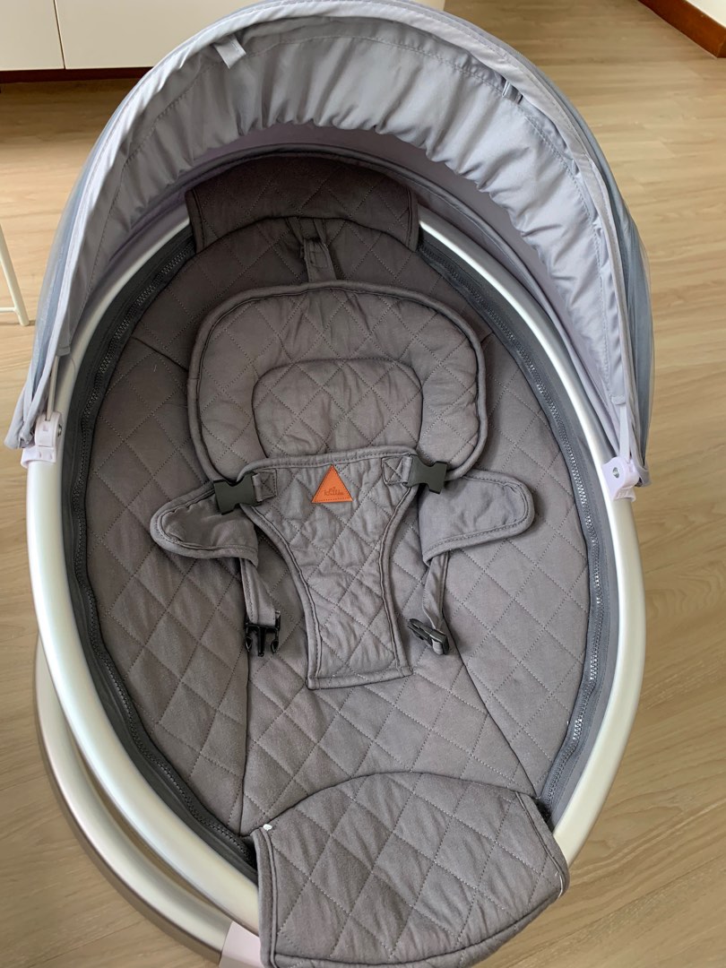 Hushbee Auto Rocking Cradle, Babies & Kids, Baby Nursery & Kids ...